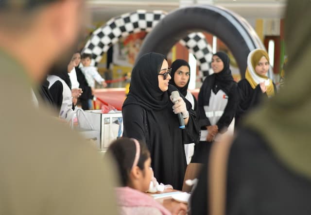 Hamama Alshahhi: Emirati Artist Creating Eco Paints | UAE Year Of